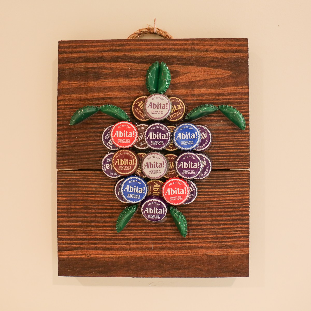 Using Bottle Caps Crafts Beer Craft Beer Bottle Cap With Hops Royalty